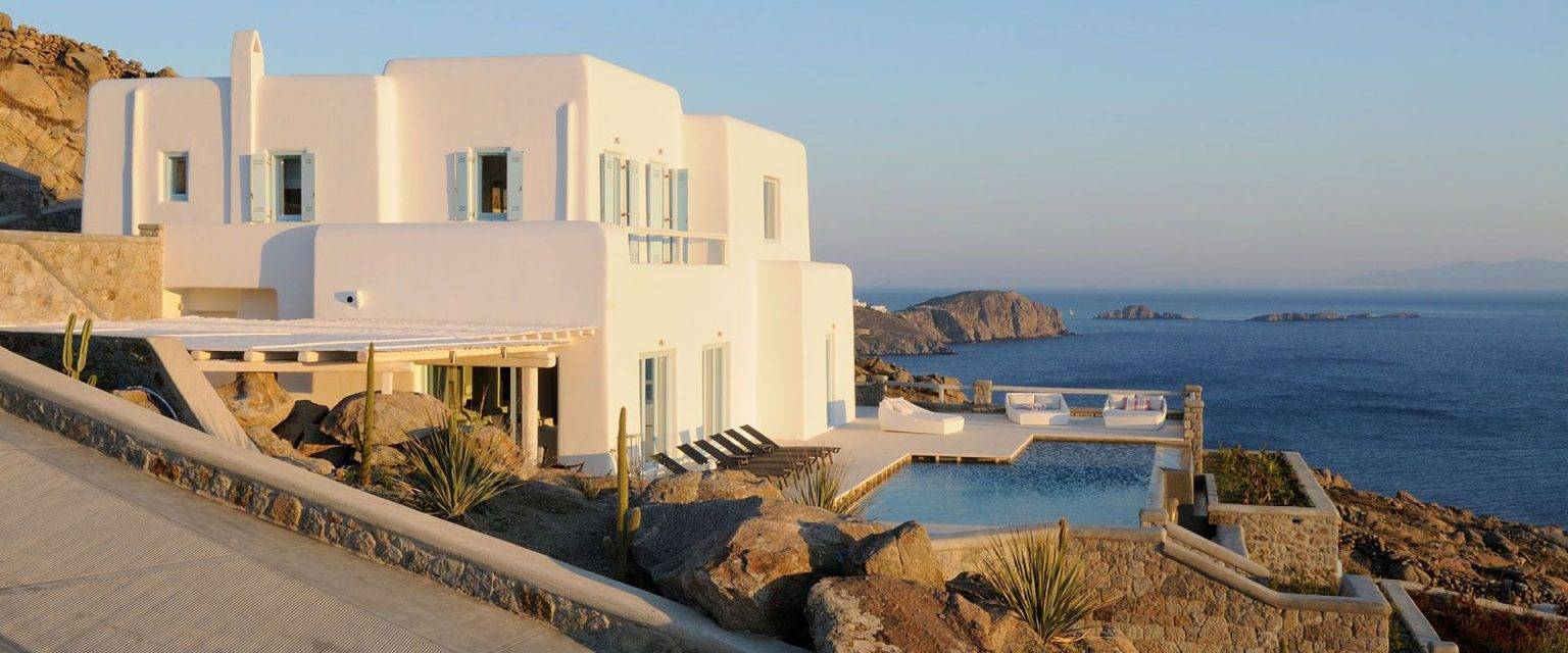 Luxury Villa Infinity 2 in Mykonos Greece